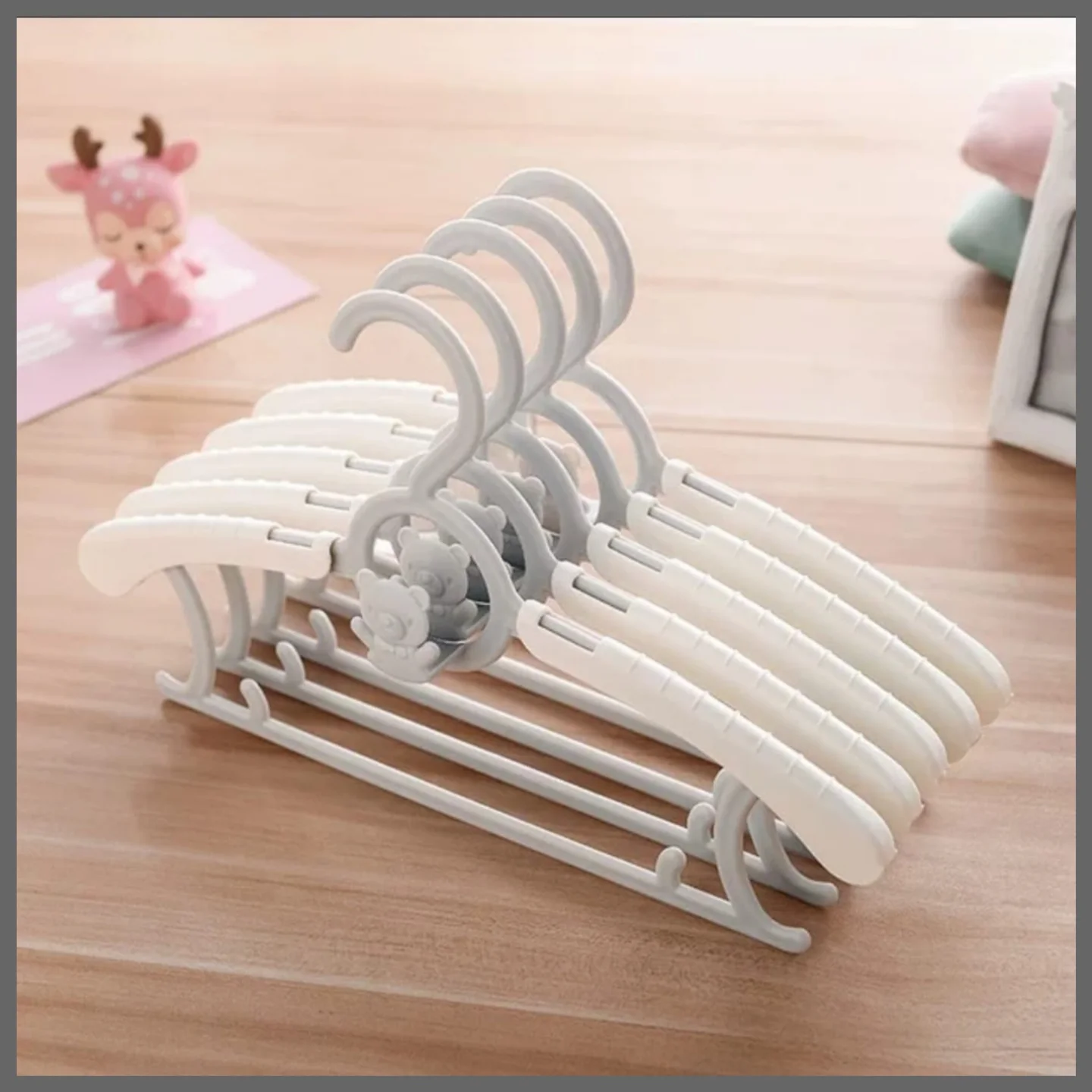 20Pcs Retractable Kids Hangers - Patamore.co.ke