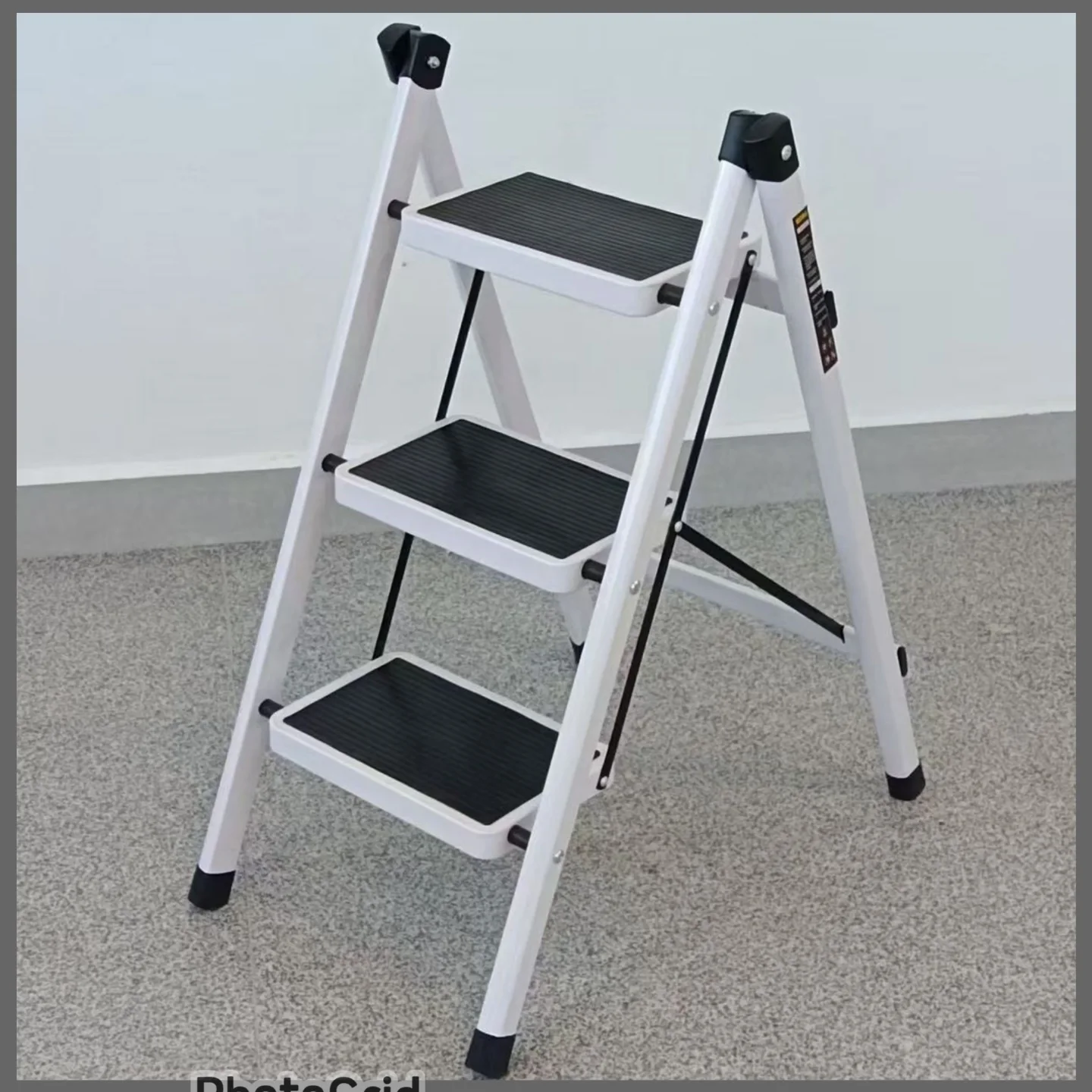 Metallic Ladder - Patamore.co.ke